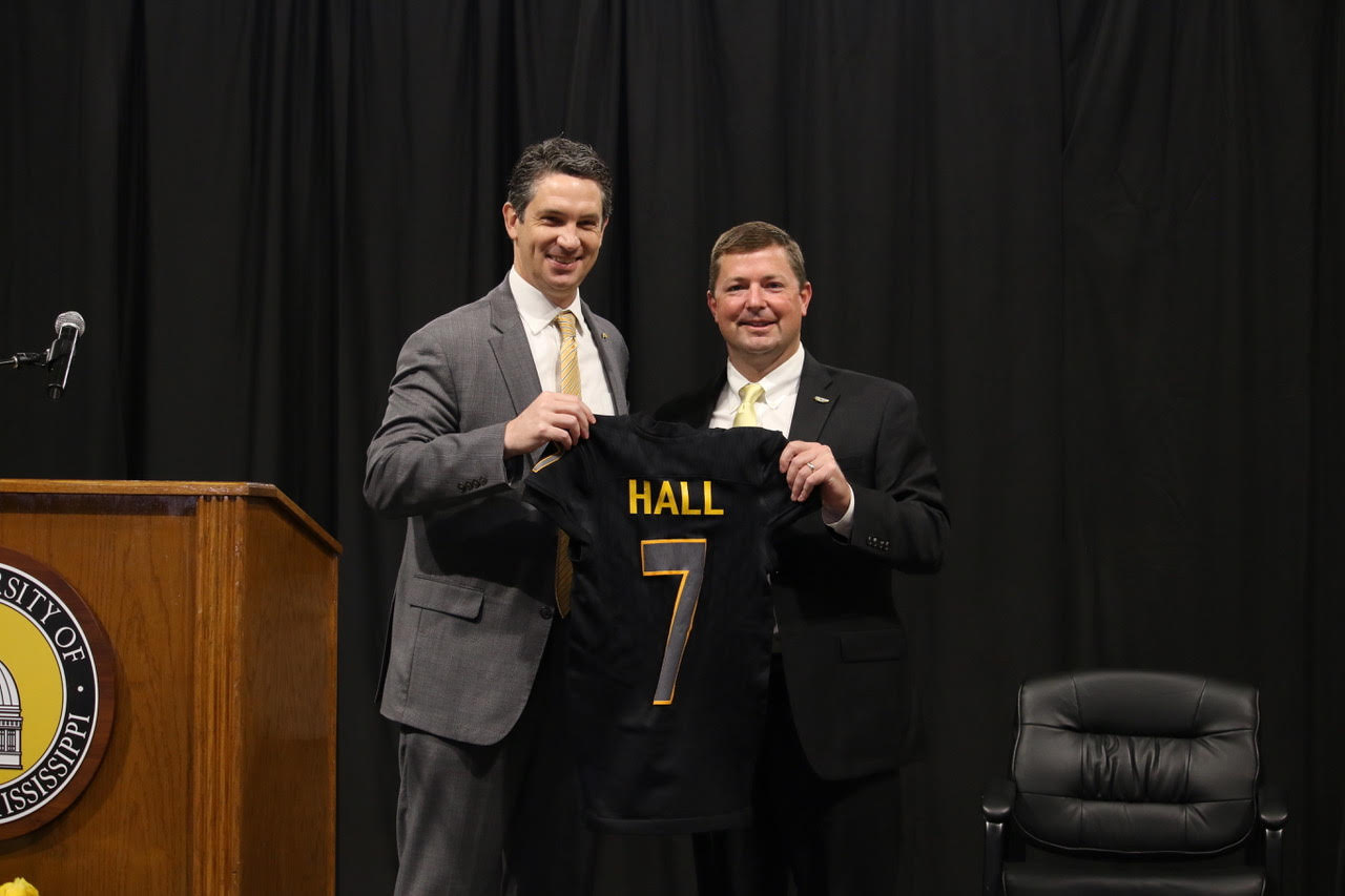 New USM head coach Will Hall joins SportsTalk - SuperTalk Mississippi
