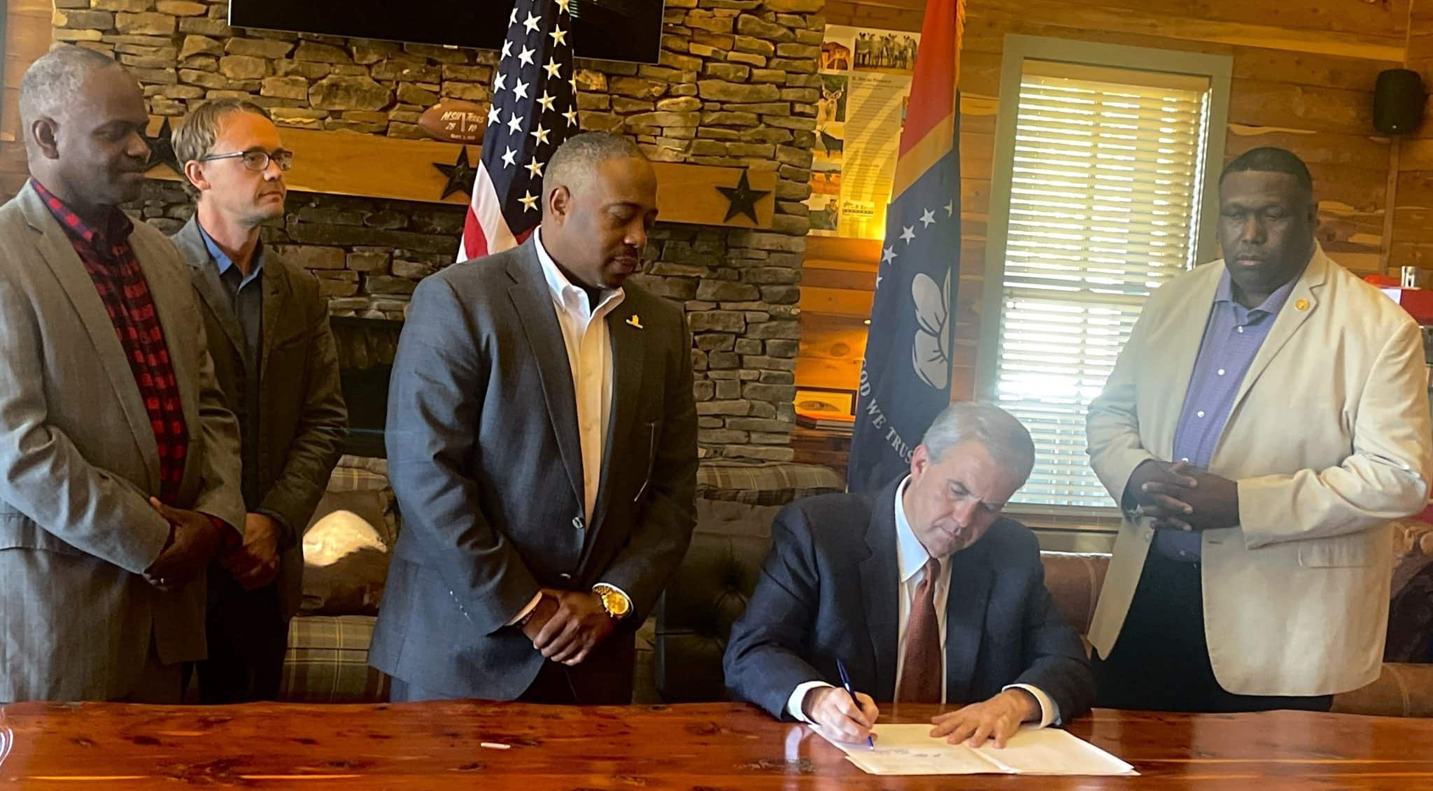 Commissioner Presley approves construction of $200M solar facility in ...