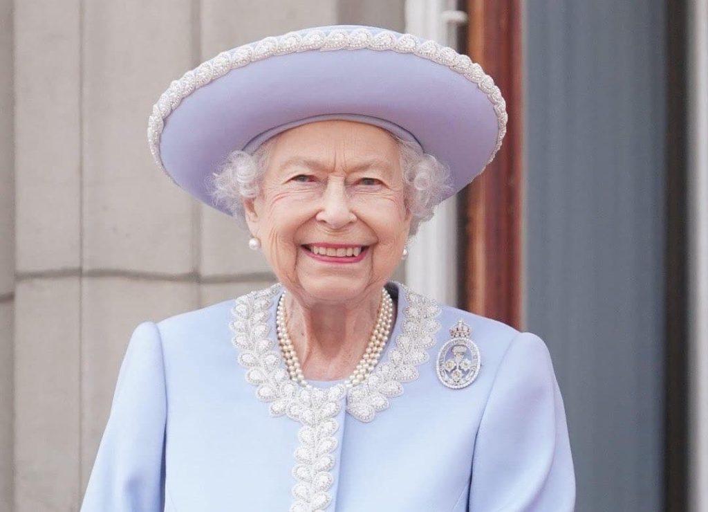 Queen Elizabeth II passes away at age 96 - SuperTalk Mississippi