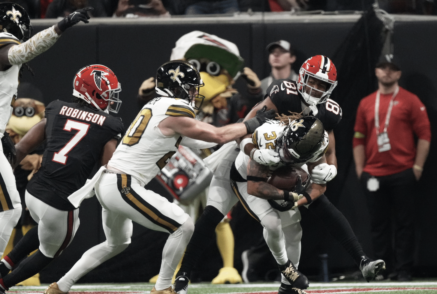 Saints lose NFC South lead with 24-15 loss to Falcons - SuperTalk ...