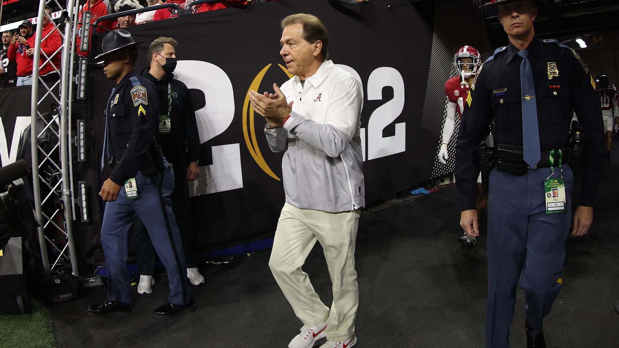 Alabama's Nick Saban retires from college football with 42-4 record ...