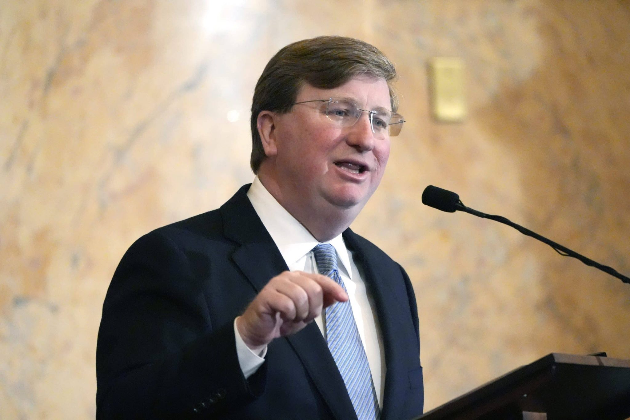 Gov. Tate Reeves announces special session plans after budget collapse ...