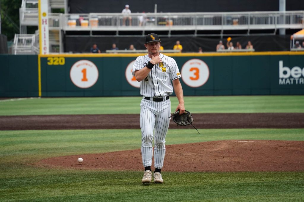 Southern Miss stumbles to losers' bracket in 10-4 loss to Indiana ...