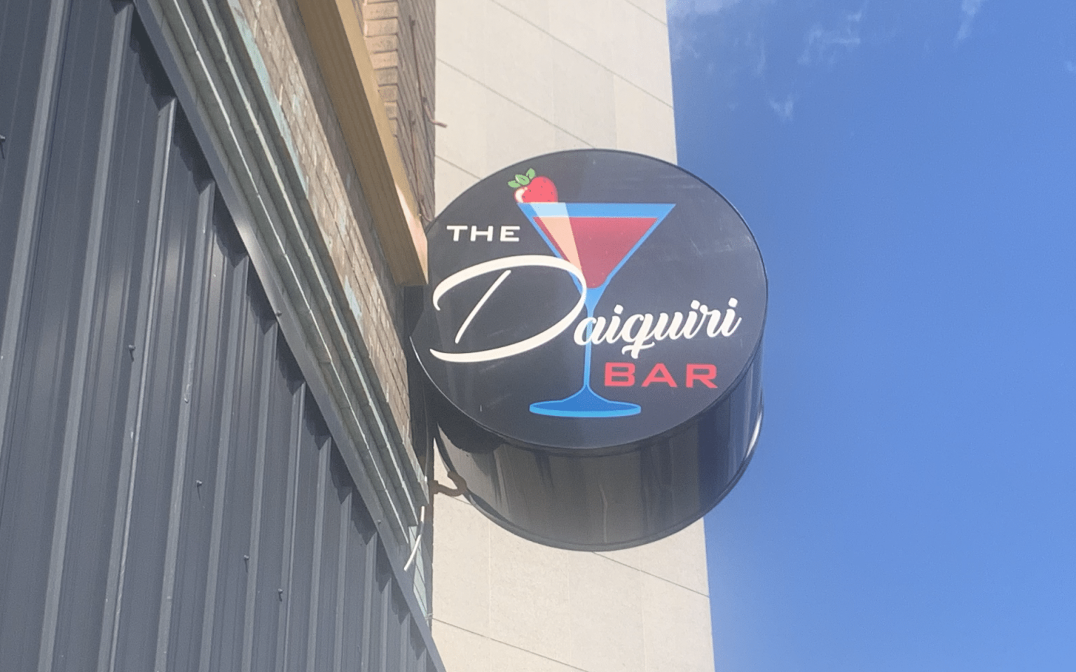 Five injured, one dead after shooting at Jackson daiquiri bar ...
