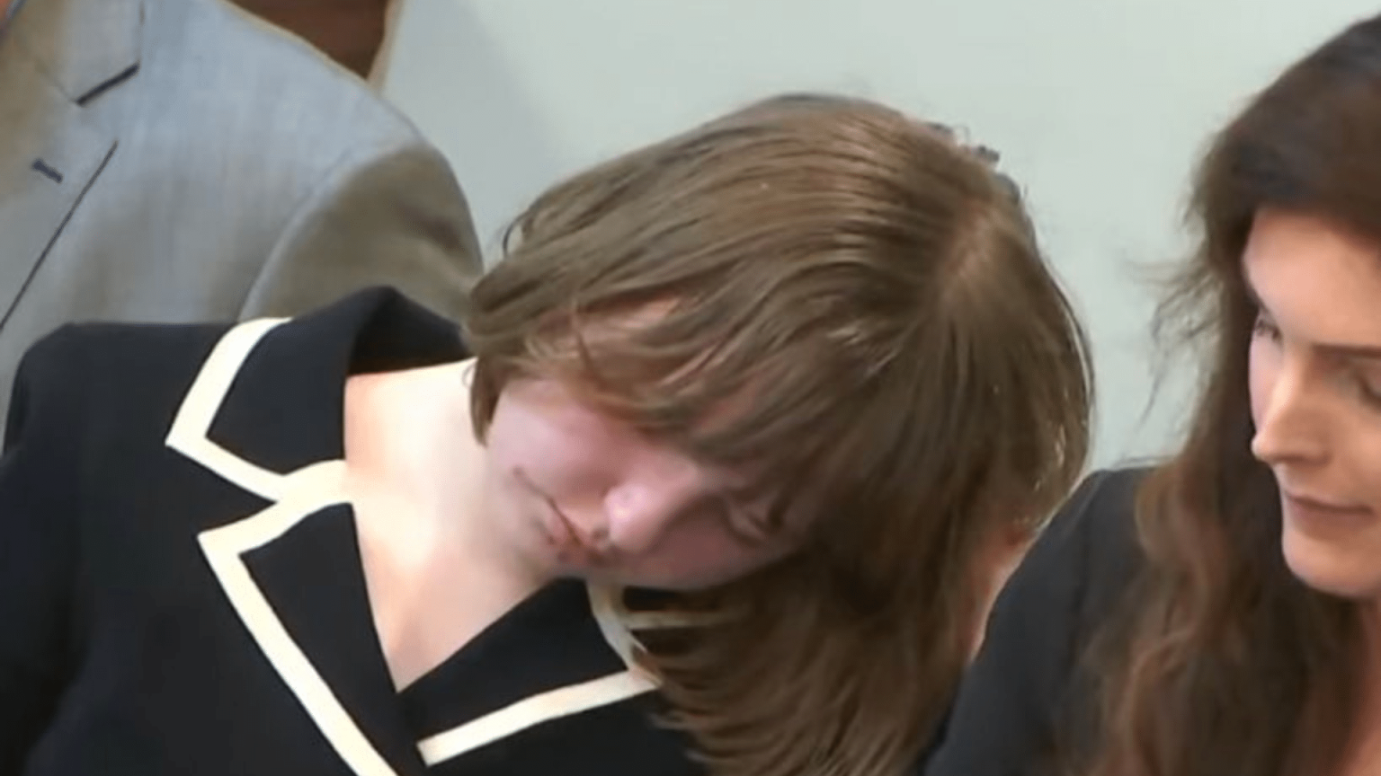 Mississippi teen murder suspect appears to fall asleep in court ...