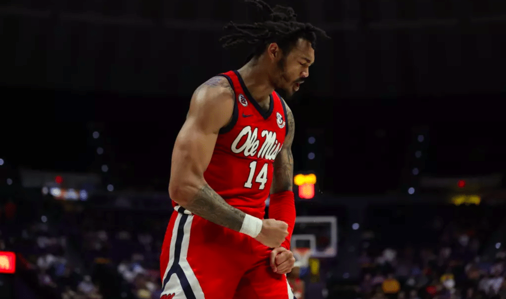 MCBB: Dre Davis' putback seals thrilling 72-70 win for No. 25 Ole Miss ...