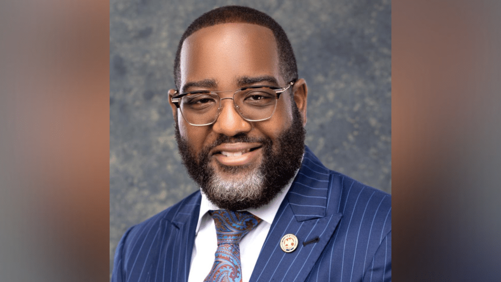 State Rep. Orlando Paden voted to replace Chuck Espy as Clarksdale ...