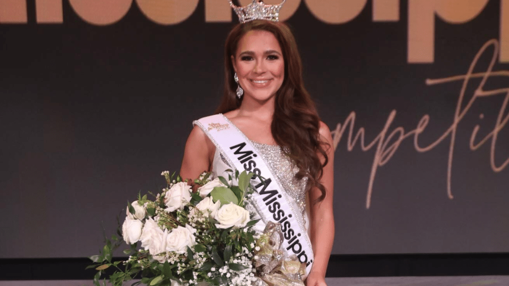Anna Leah Jolly crowned winner of Miss Mississippi 2025 - SuperTalk ...