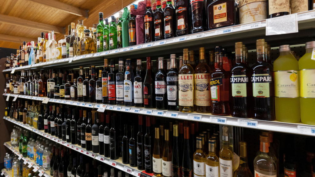 Mississippi House approves bills allowing Sunday liquor sales, direct ...