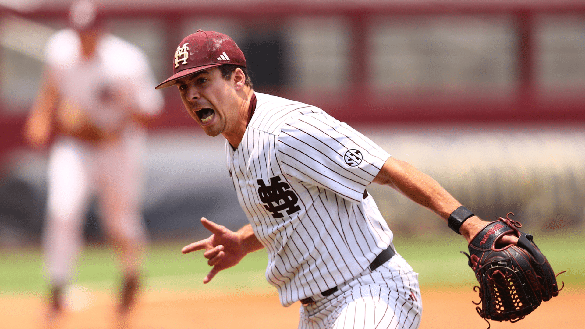 Evan Siary strikes out 9 in 6 innings to keep Mississippi State's ...
