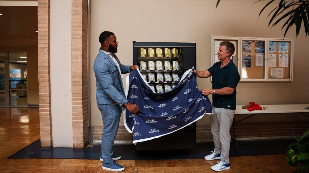 NFL star helps unveil vending machine with free opioid-fighting ...