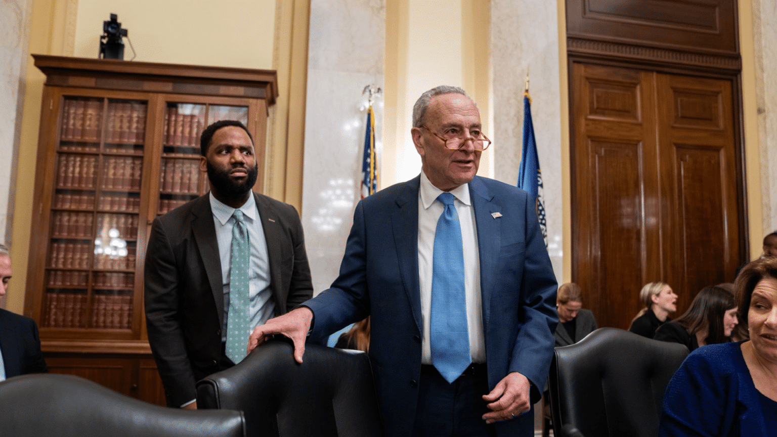 Yale-educated attorney with ties to Schumer announces Democratic ...