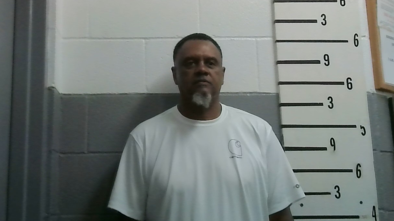 Chickasaw County man turns himself in after massive cockfighting bust ...
